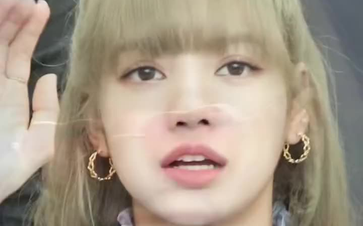 【lisa 】是怎么做到又可爱 又沙雕 又少年感满满 又性感 集聚一身女人_哔哩哔哩_bilibili