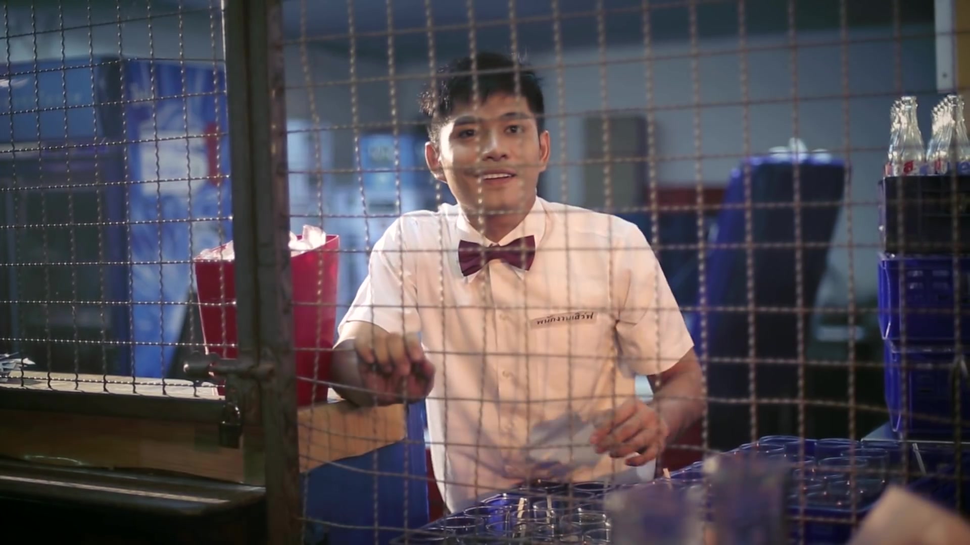 [Official MV] ฝนตกไม่ทั่วฟ้า แมน มณีวรรณ อาร์ สยาม Man Maneewan Rsiam - 视频下载 Video Downloader