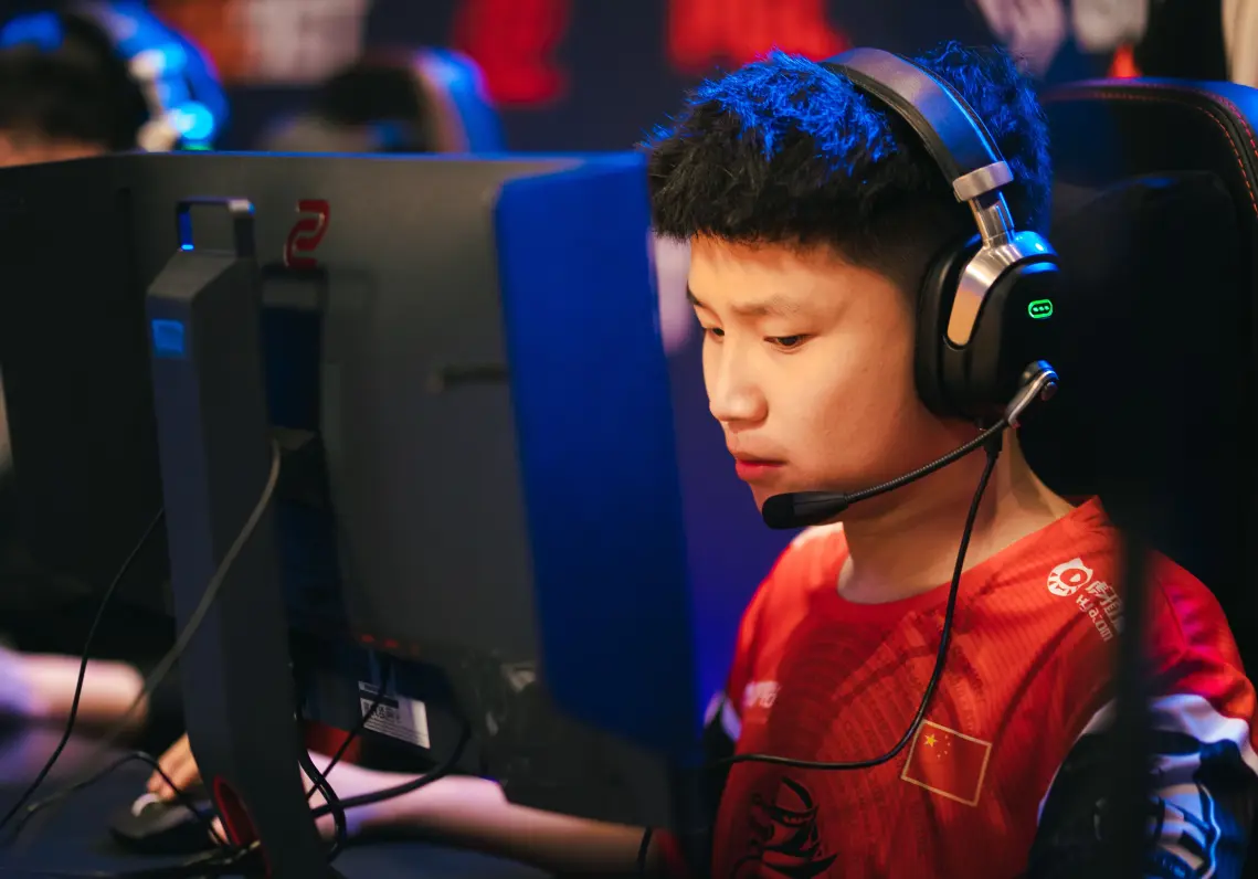 Dank1ng vs. 亚洲顶级狙击手（数据对比） - 哔哩哔哩