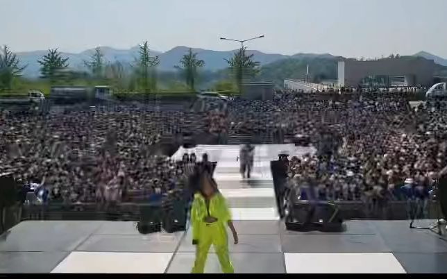 这是韩国组合jessi现场比赛_哔哩哔哩_bilibili