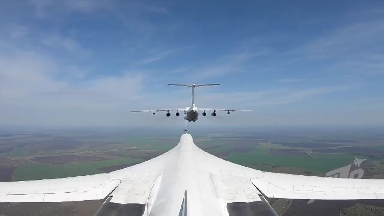 图-160战略轰炸机发射KH-55SM巡航导弹_哔哩哔哩_bilibili