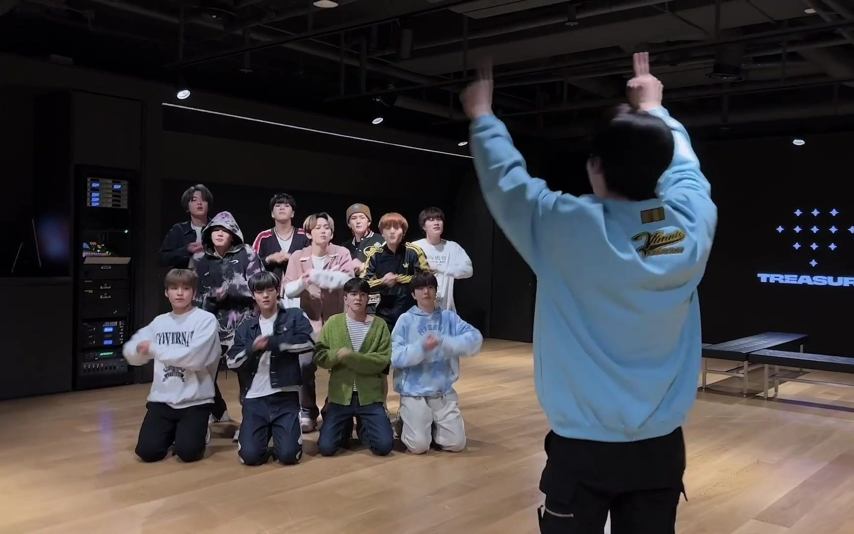 【TREASURE】‘DARARI’ DANCE PRACTICE VIDEO]练习室版本来咯！！_哔哩哔哩_bilibili