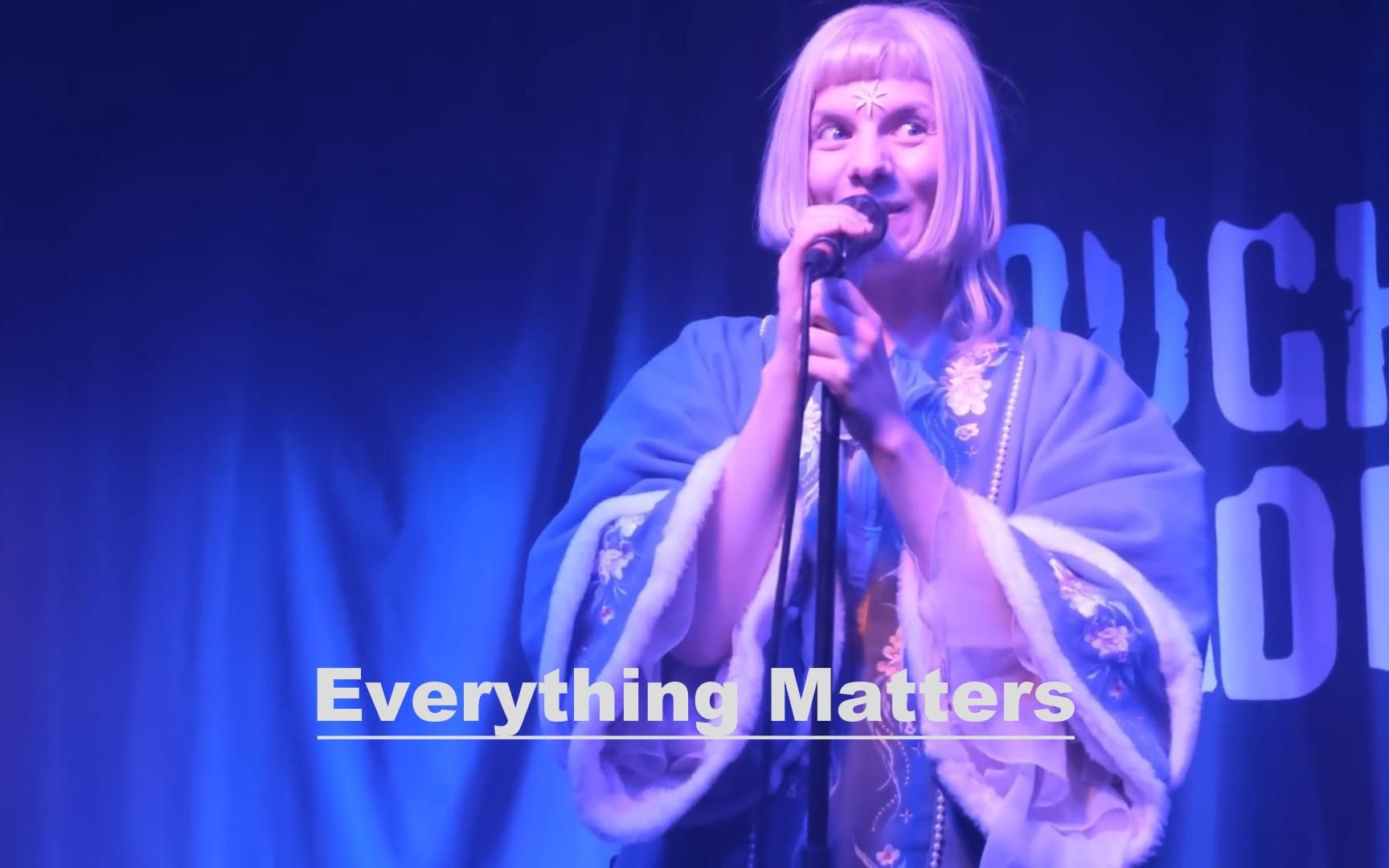 “笑场也很可爱”Aurora《Everything Matters》-你好-音乐分享-你好-音乐分享-哔哩哔哩视频