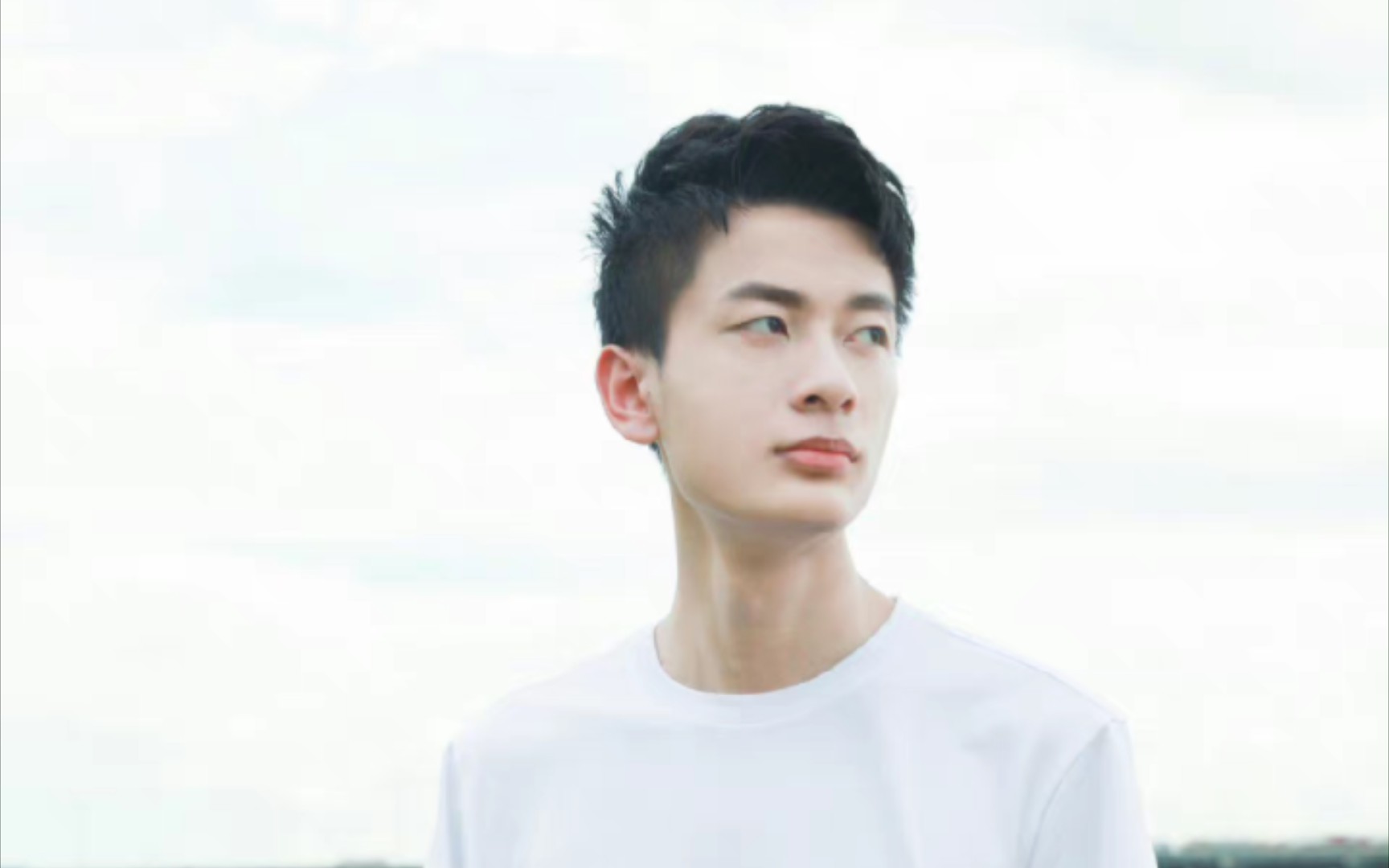 【灰烬、Alex/狼队爱丽】怎么会有现实中的人死鱼眼还这么帅啊『Bet on me』_手机游戏热门视频