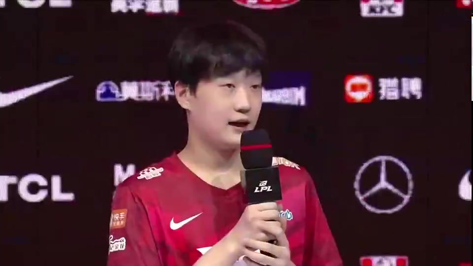 WE赛后采访Shanks：赛前觉得能赢没想到优势那么大_哔哩哔哩bilibili_英雄联盟