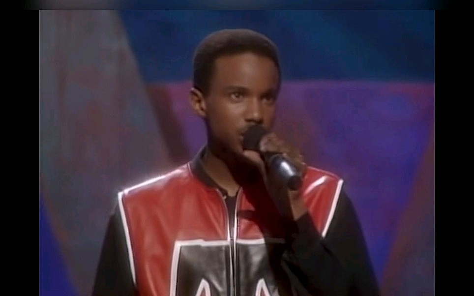 【经典现场】Tevin Campbell - Can We Talk Live Apollo 1994_哔哩哔哩_bilibili