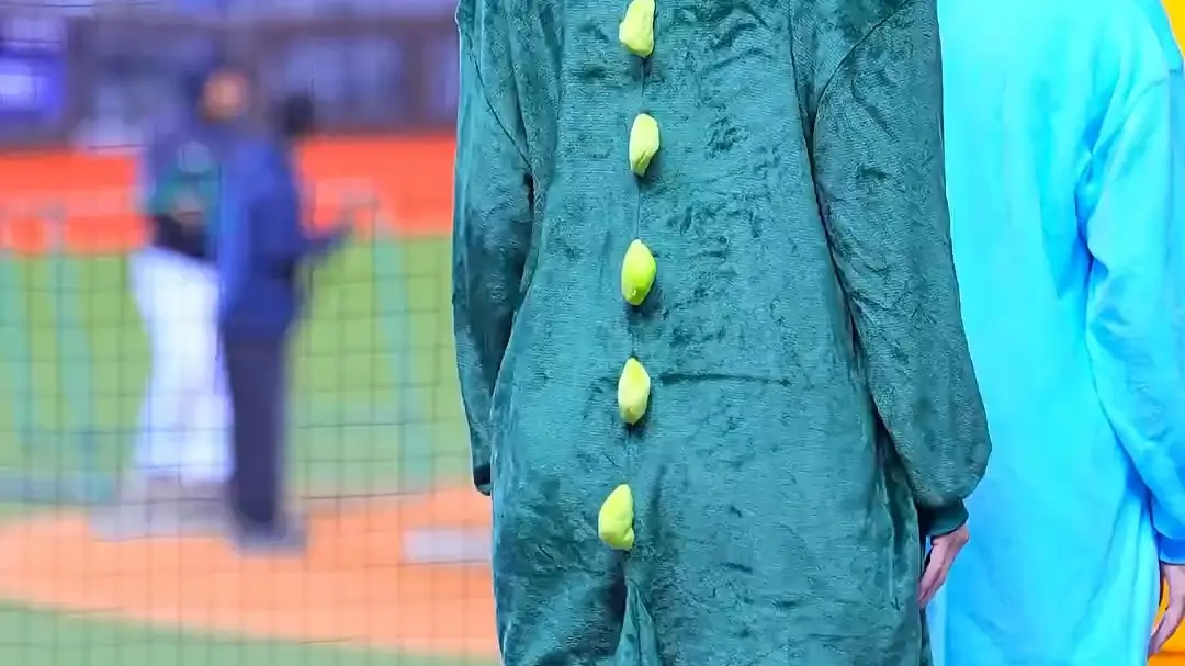 'TT' Part.01 공룡 이주은(Lee Ju-Eun[李珠珢])치어리더_哔哩哔哩_bilibili