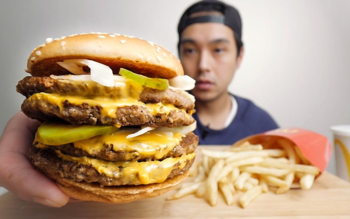 - BenDeen小哥 - Quadruple Quarter Pounder w_ Cheese_哔哩哔哩_bilibili