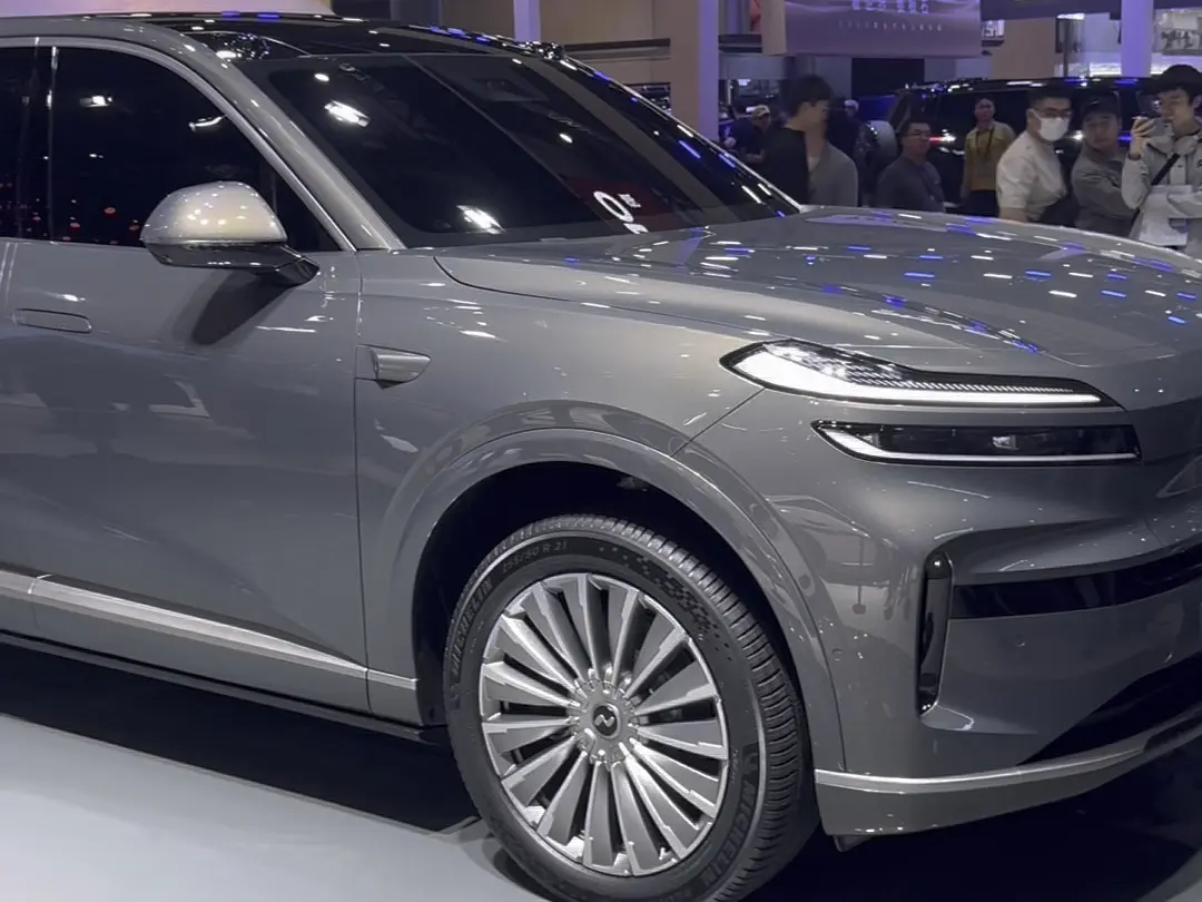 乐道L90在网上受到一致好评！车圈大V韩路老师：乐道L90估计就是蔚来体系里挺爆的一个车！李斌也表示L90售价30以内！_哔哩哔哩_bilibili