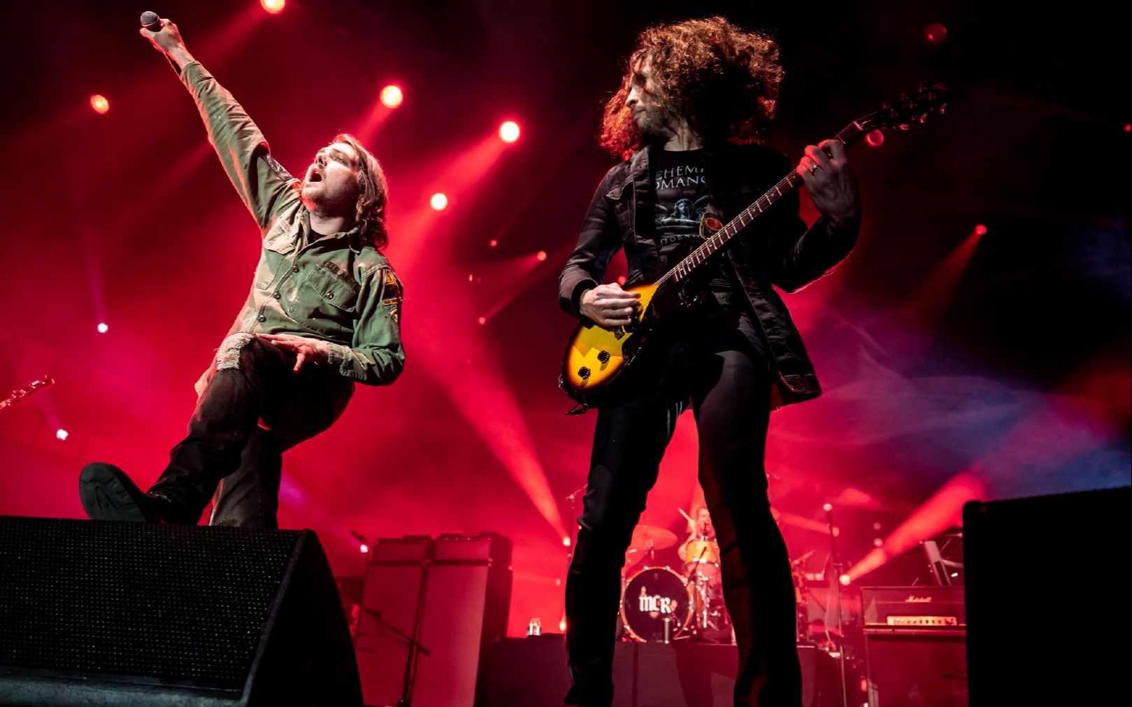 My Chemical Romance重组回归演出第一场!Sing a song for california!!!_哔哩哔哩_bilibili