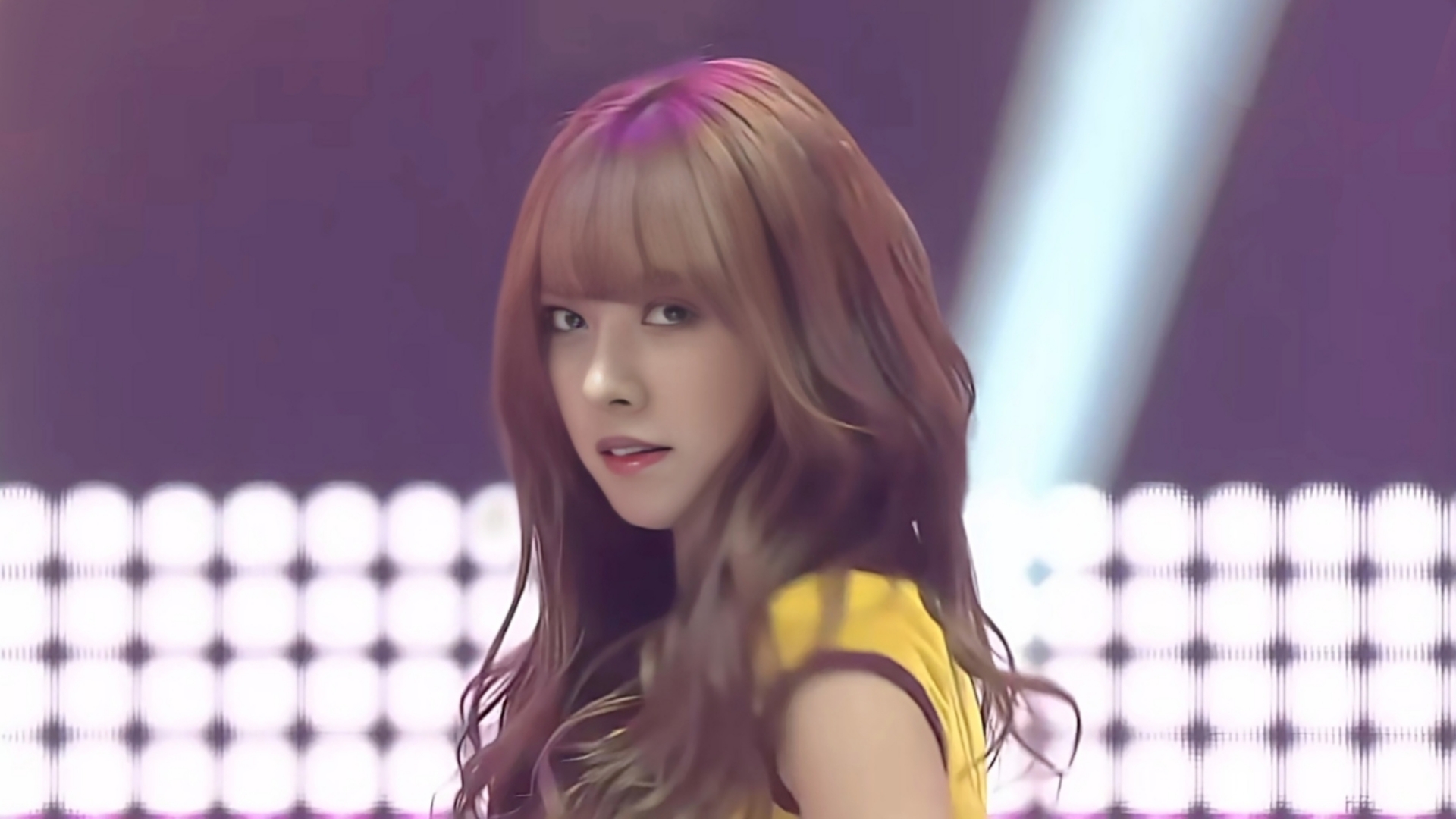 150104 HELLO VENUS《Wiggle Wiggle》打歌舞台-k-pop安利所-k-pop安利所-哔哩哔哩视频