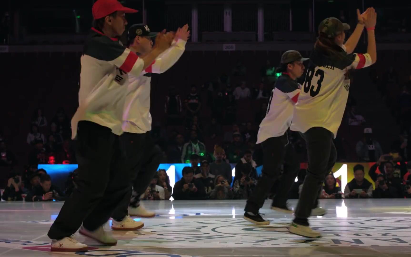 FRANCE - Les Twins, Waydi, Boubou - Criminalz Crew_哔哩哔哩 (゜-゜)つロ 干杯 ...