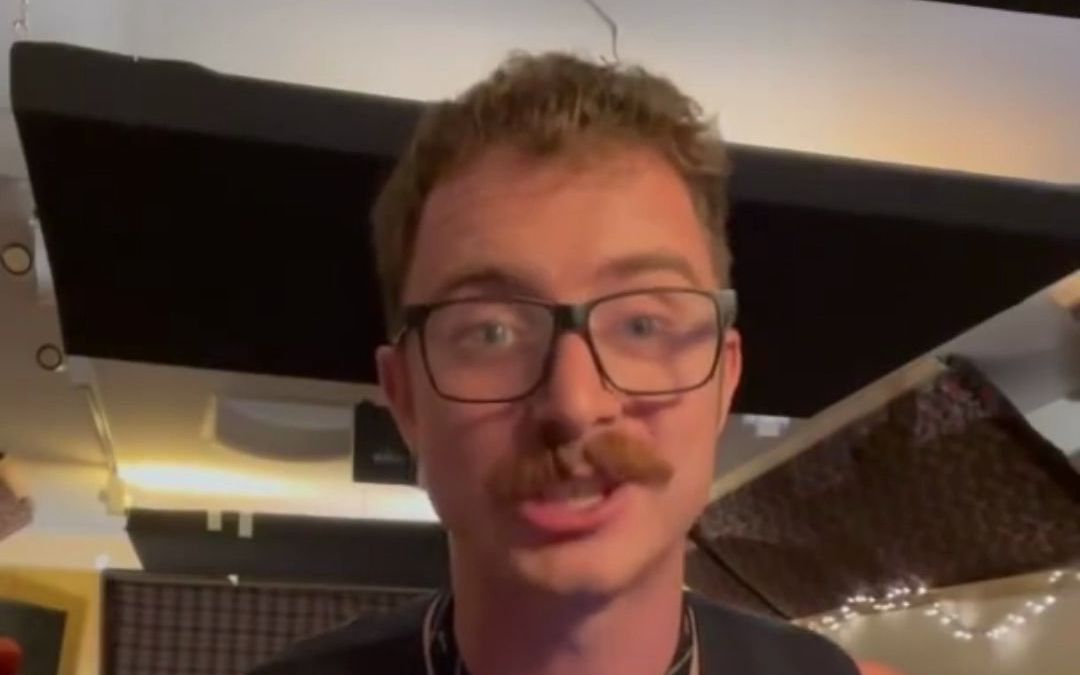 Tom Cardy- Business man【双语字幕】_哔哩哔哩_bilibili