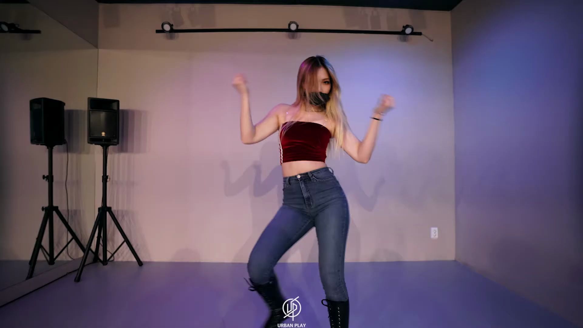 【冷美人帅气爵士舞】长腿妹子Heaven Lee编“Dance Like Nobody's Watching ”- Tinashe_哔哩哔哩 ...