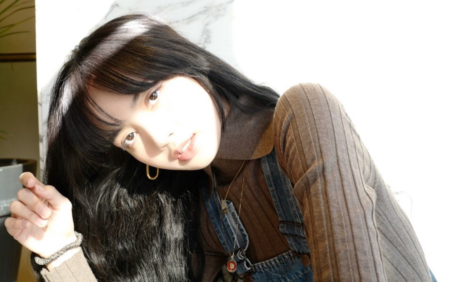 LISA限量生日写真开箱——up主对PB逐渐真香的过程_哔哩哔哩_bilibili