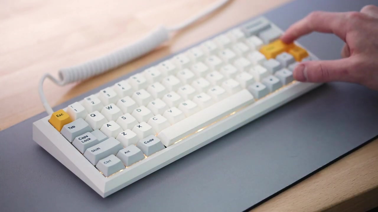 【键声】【Koen Romers】ALF DC60（Zealios V2 62g）_哔哩哔哩_bilibili