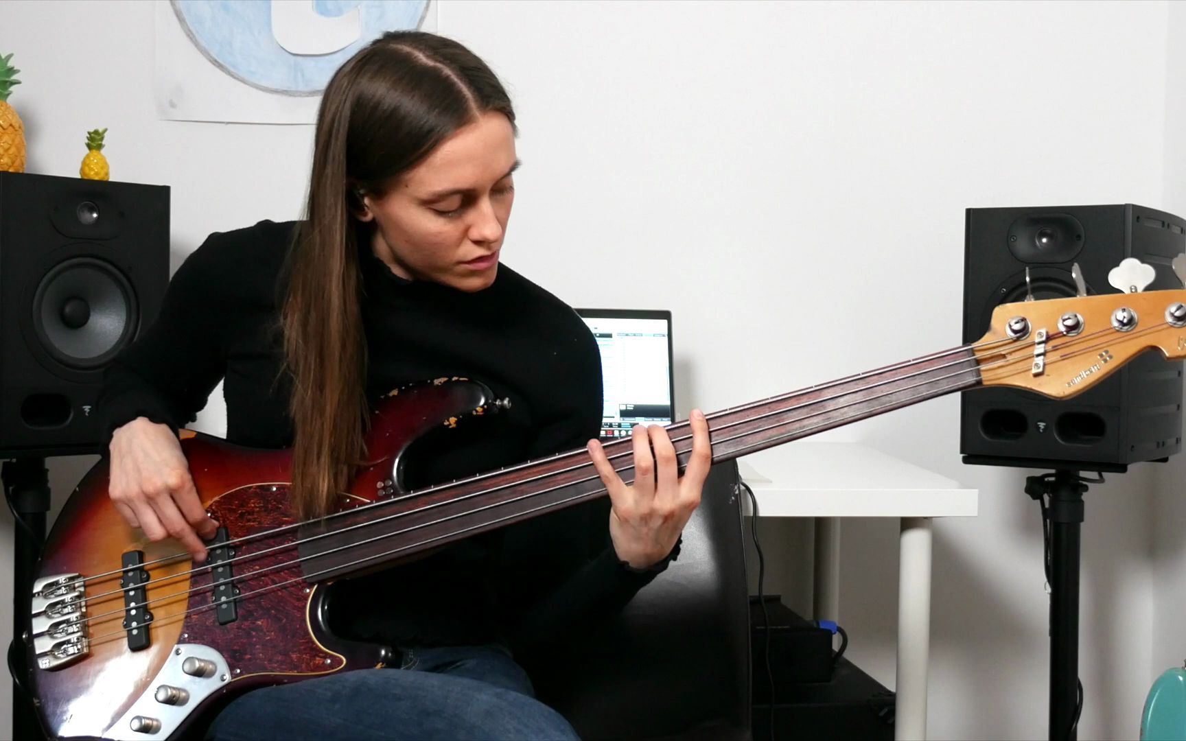 【贝斯】Yellowjackets - Man Facing North Bass Cover Julia Hofer Thomann_哔哩哔 ...