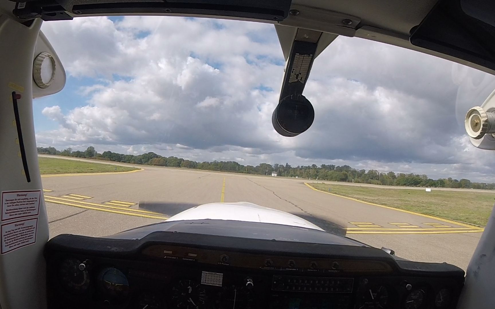 【飞行记录】ATC练习|第一次跟塔台说话，有点紧张_哔哩哔哩_bilibili