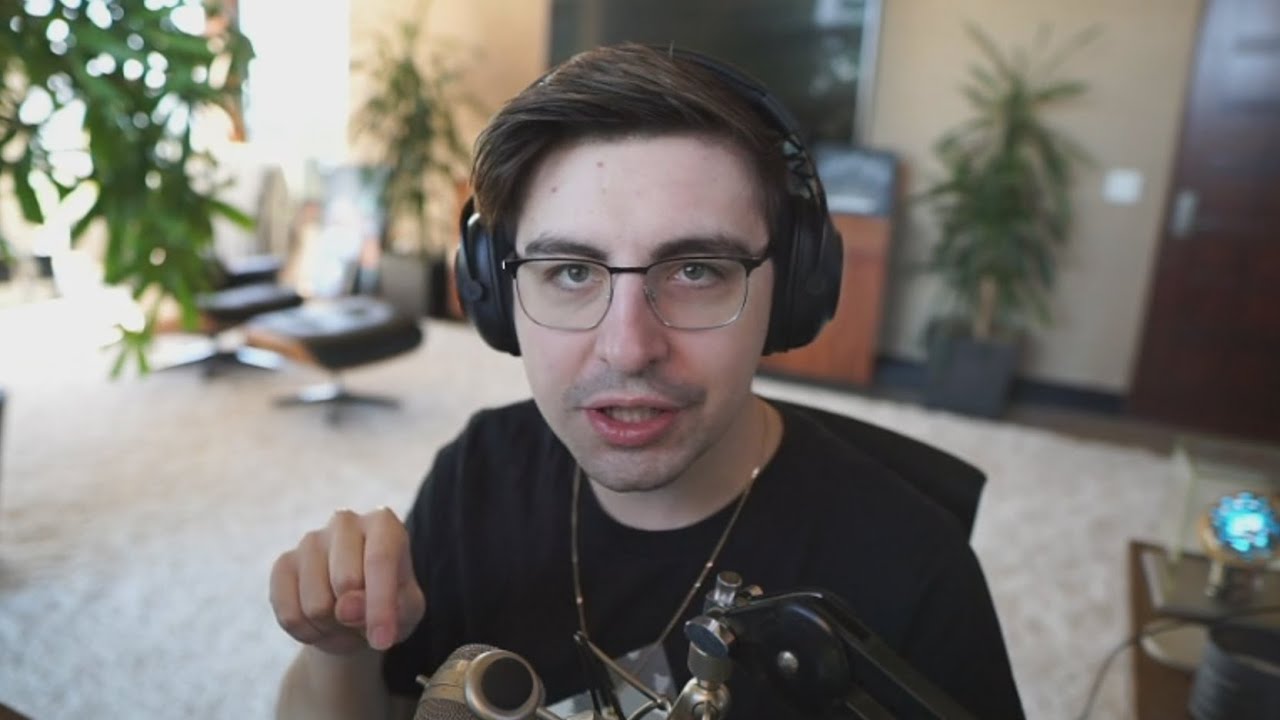 [转载/Shroud官方剪辑]what happened to Battle Royale games.._哔哩哔哩bilibili_第一视角