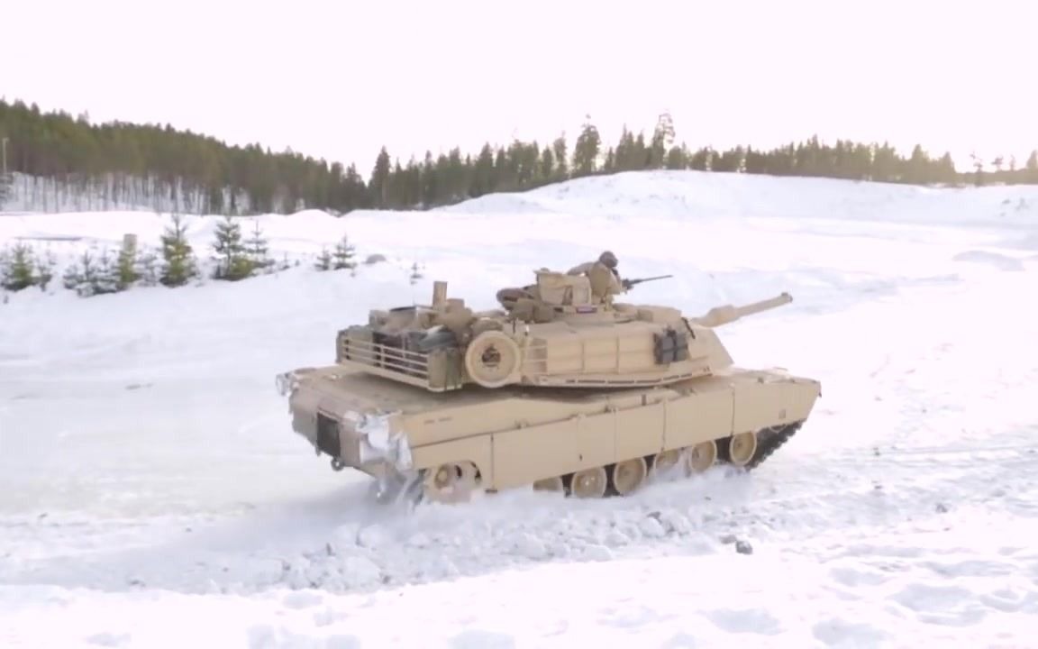 M1A1坦克在雪中漂流_哔哩哔哩_bilibili