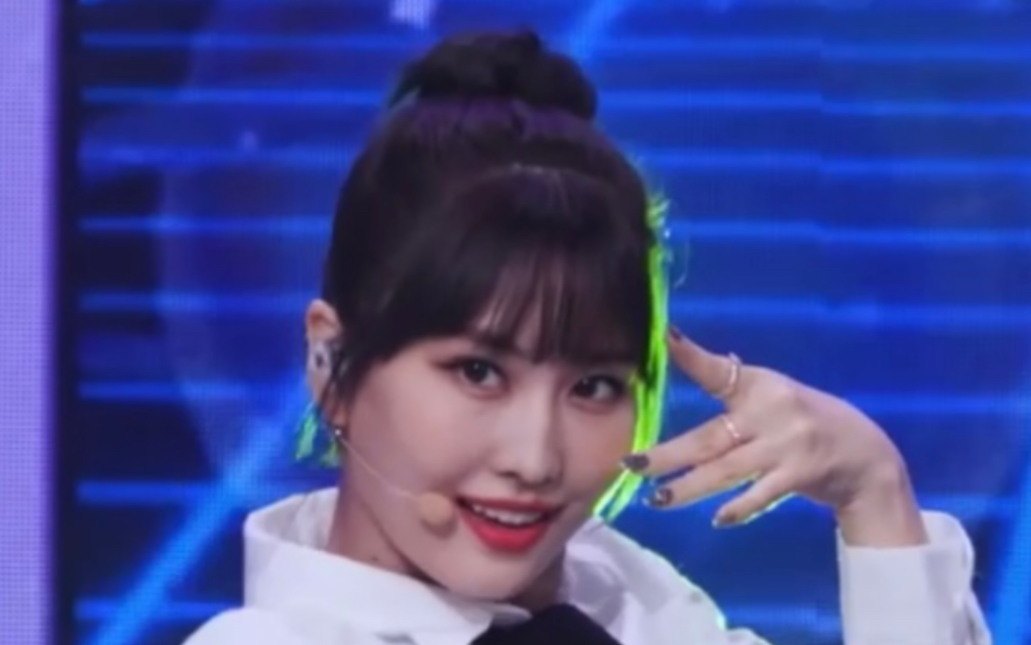 【MOMO/TWICE】Talk that Talk 横屏直拍 KBS音乐银行 220902_哔哩哔哩_bilibili