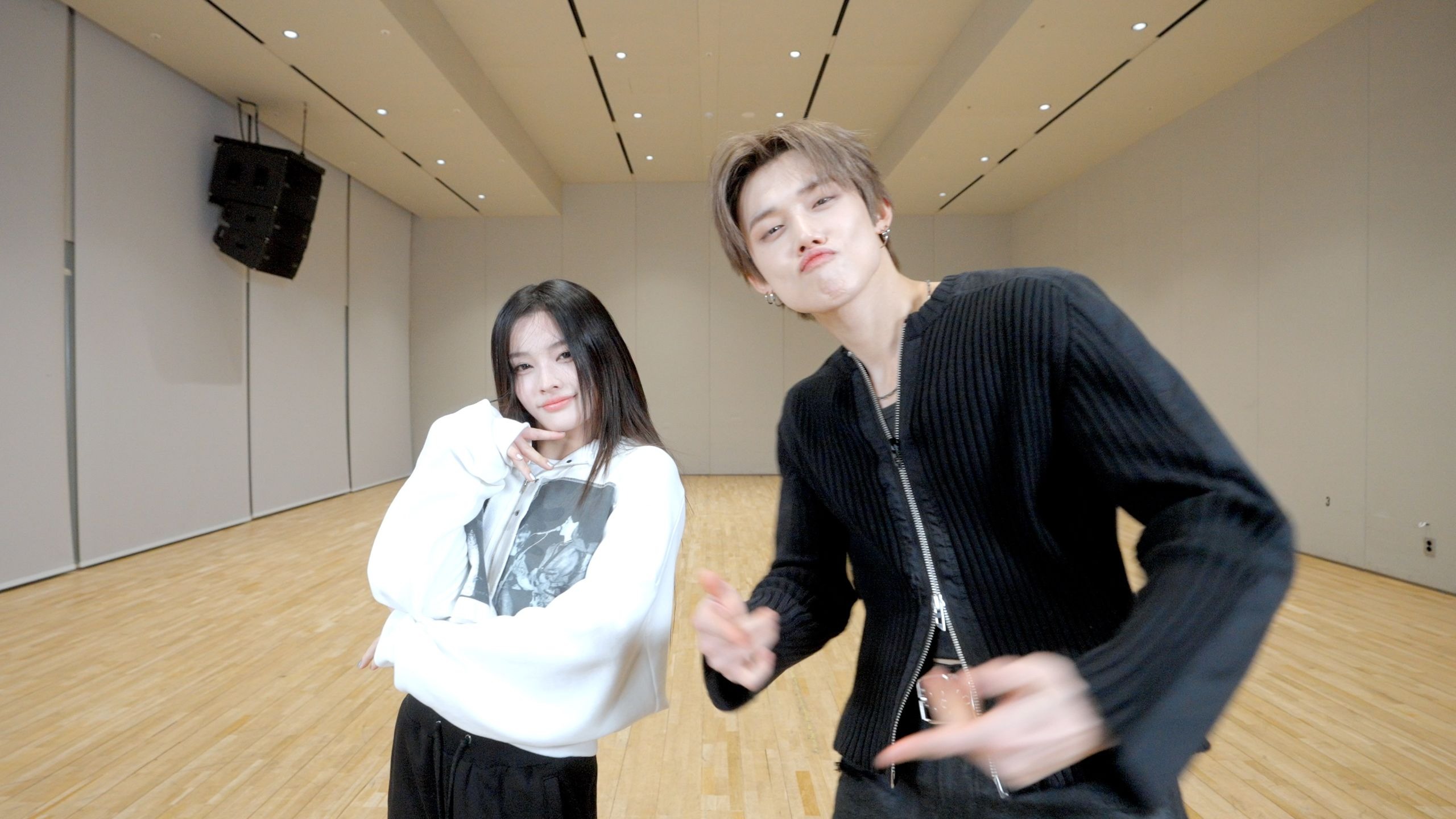 ‘Talk to You’ Relay Performance w/ IROHA of ILLIT | YEONJUN-ILLIT-ILLIT ...