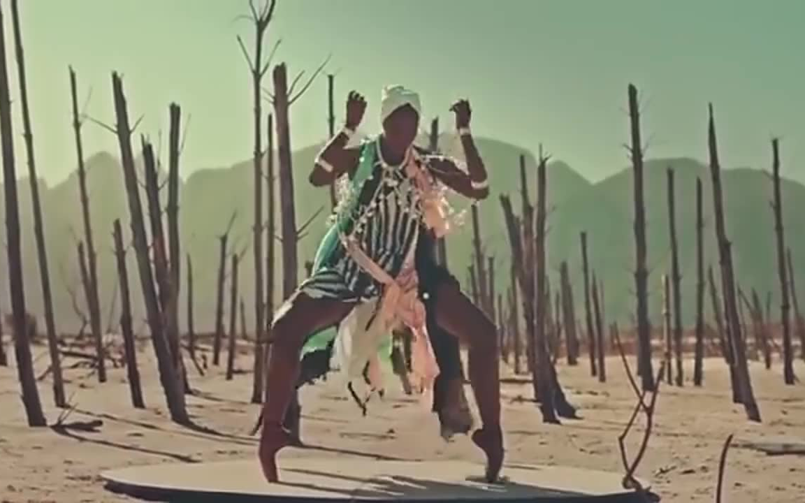 震撼！南非舞者Kitty Phetla，荒芜之地上的芭蕾震撼人心_哔哩哔哩_bilibili