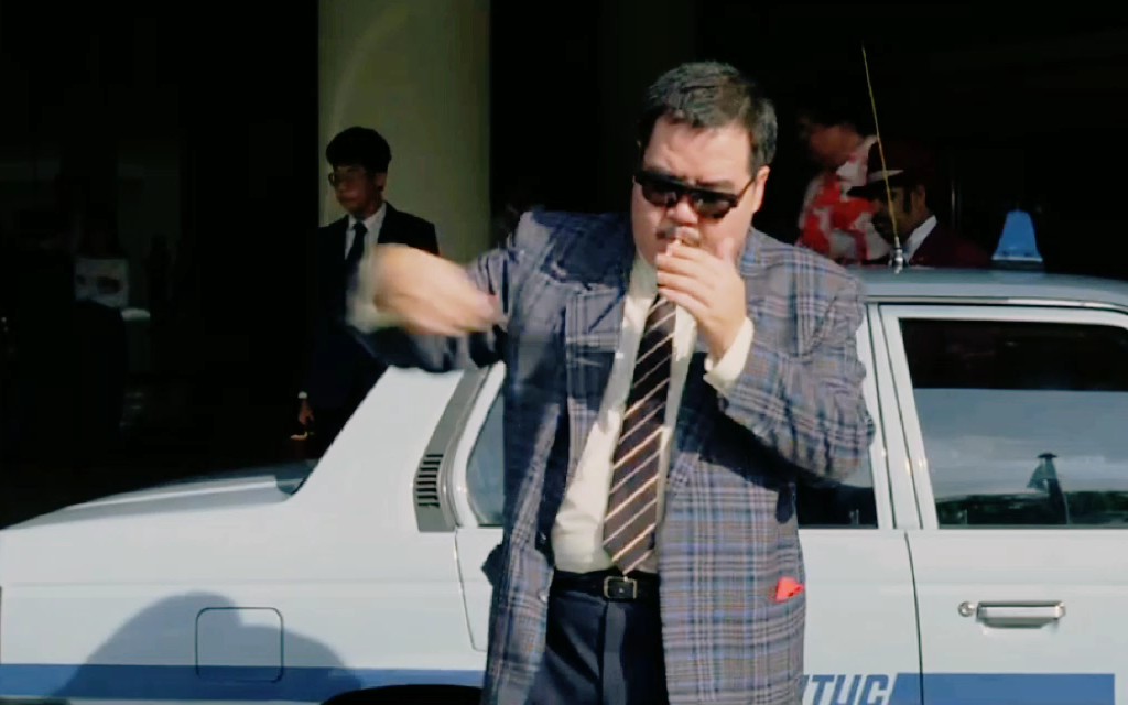 甩烟+神曲 神作无法超越 bmmmmmmmmm_哔哩哔哩 (゜-゜)つロ 干杯~-bilibili