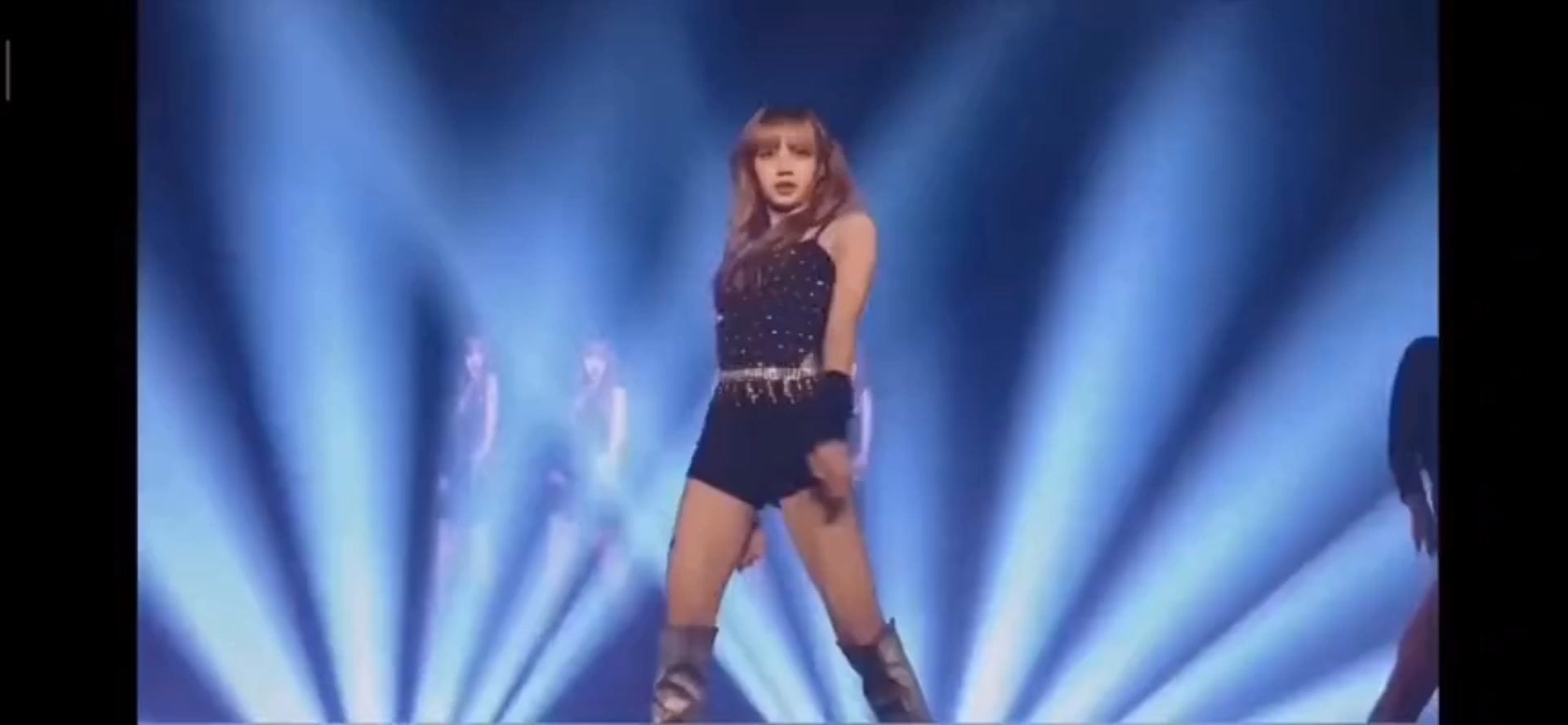 Lisa这一跳，跳进了多少人的心里了？_哔哩哔哩_bilibili