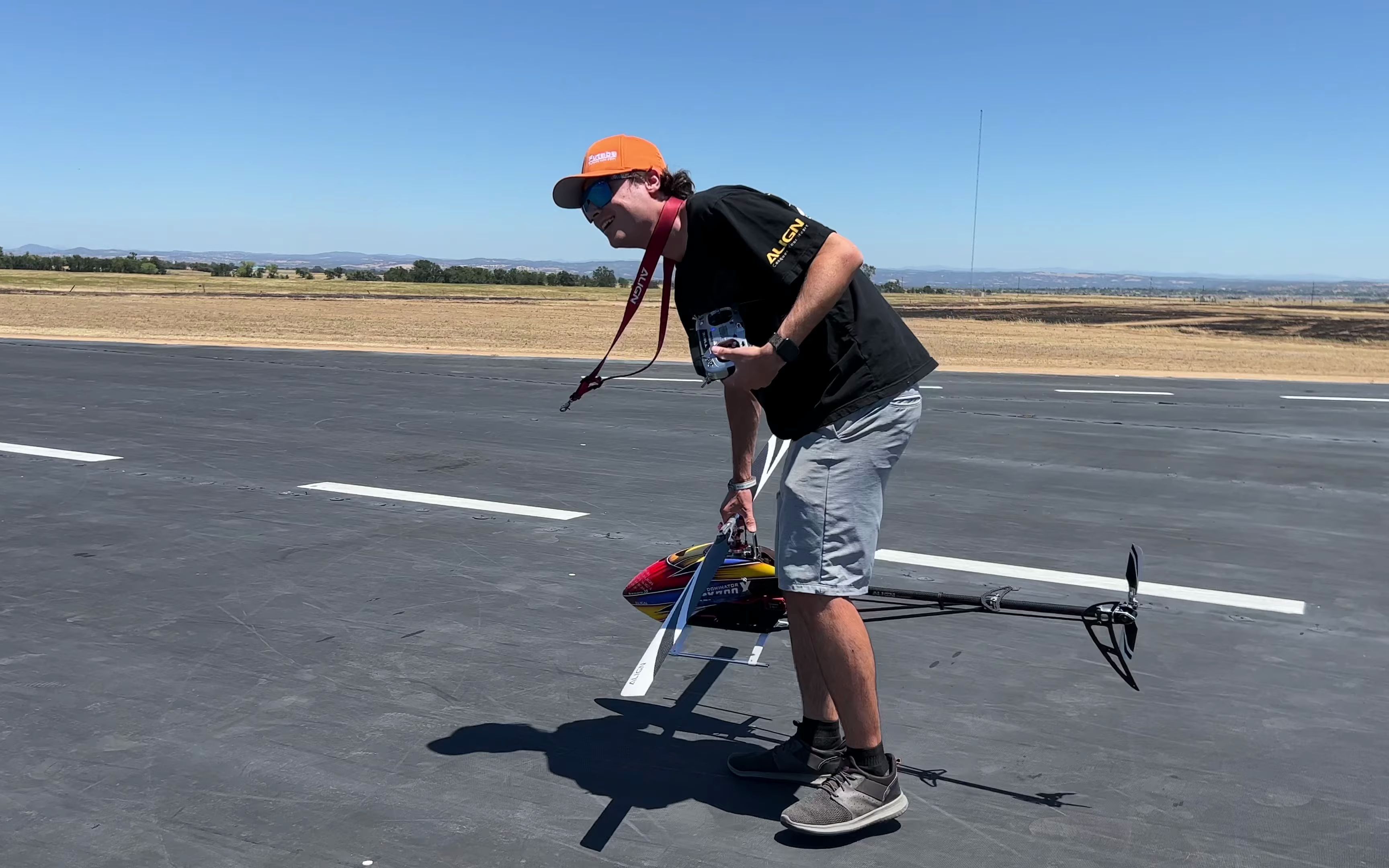 Ben Storick 2022 AMOSRC直升机嘉年华午后Demo飞行亚拓700X - 视频Video