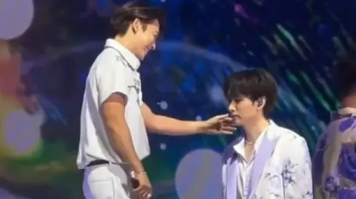 【赫海】ss9结束怎么可以这么甜，是想摸脸吧，李盒今天太粘人_哔哩哔哩_bilibili