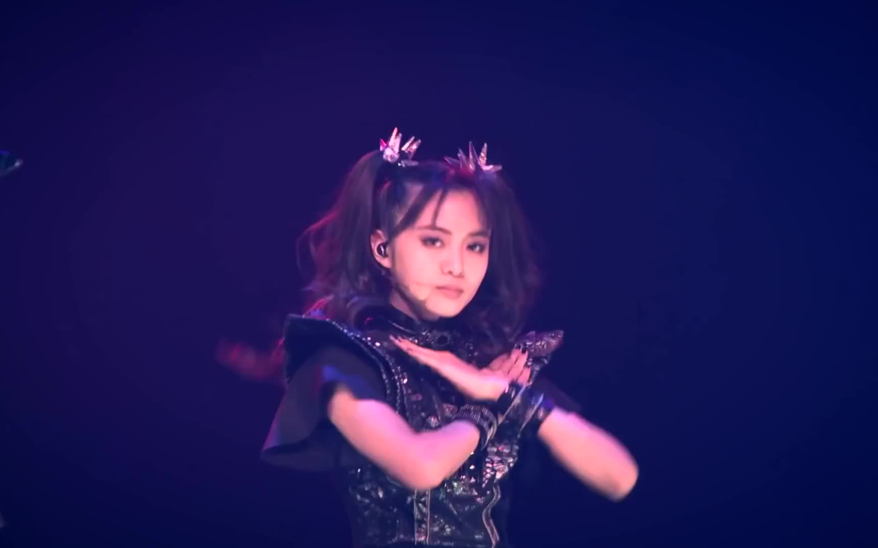 BABYMETAL - DA DA DANCE (feat. Tak Matsumoto)_哔哩哔哩_bilibili