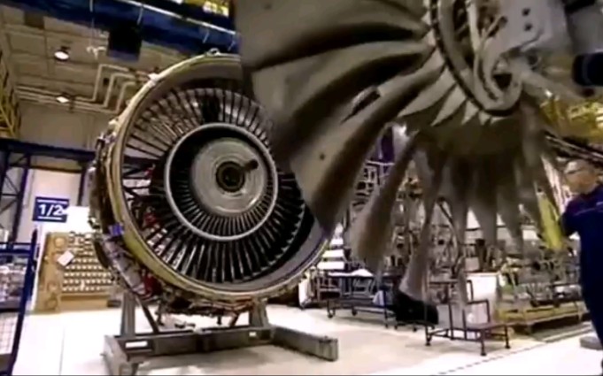 震撼！造价数亿的劳斯莱斯航空发动机制造全过程_哔哩哔哩_bilibili
