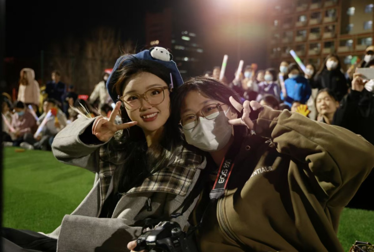 卖个室友给大家助助兴-豆包233333333-豆包233333333-哔哩哔哩视频