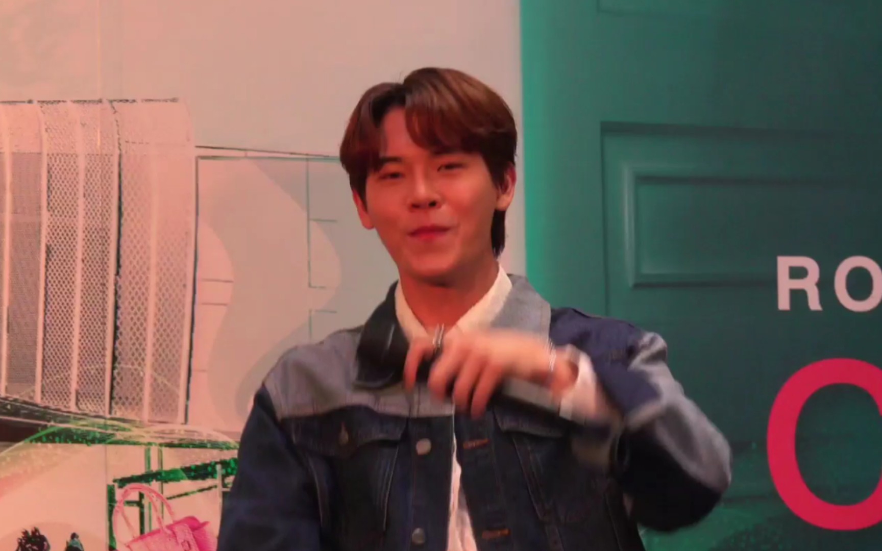 20221009 YinWar Robinson Lifestyle 唱歌饭拍【1】_哔哩哔哩_bilibili