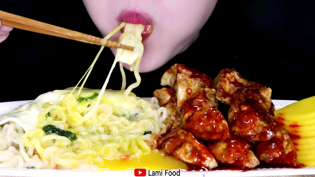 【Lami Food】芝士拉面和火鸡酱煎饺（新）_哔哩哔哩 (゜-゜)つロ 干杯~-bilibili