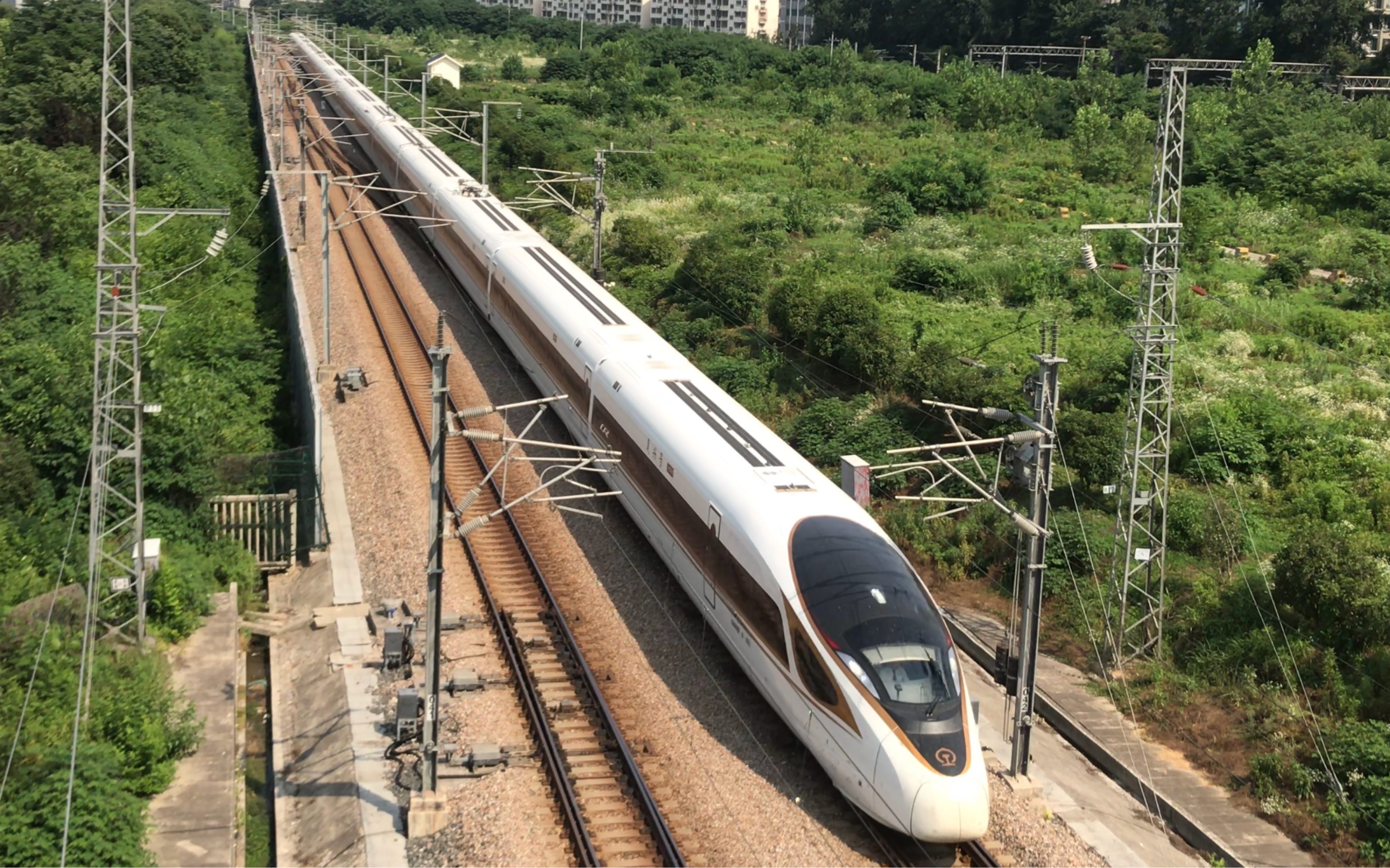 【中国铁路】CR400BF-A-5051进入南京站_哔哩哔哩_bilibili