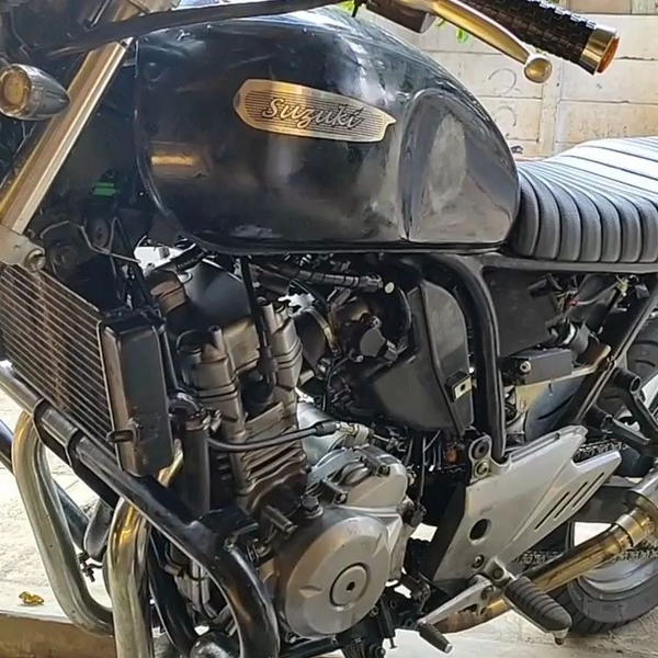 Modifikasi Suzuki Inazuma 250