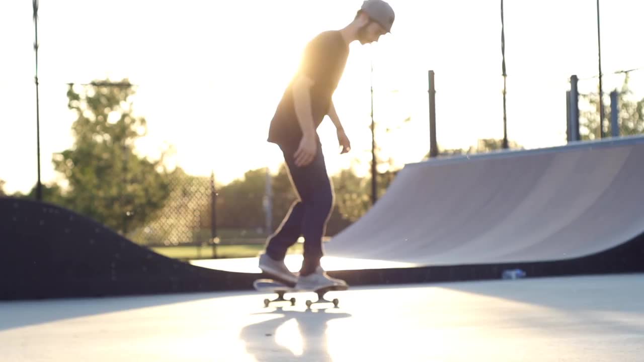 超慢动作欣赏 --half cab late varial flip with Joe Viz_哔哩哔哩_bilibili