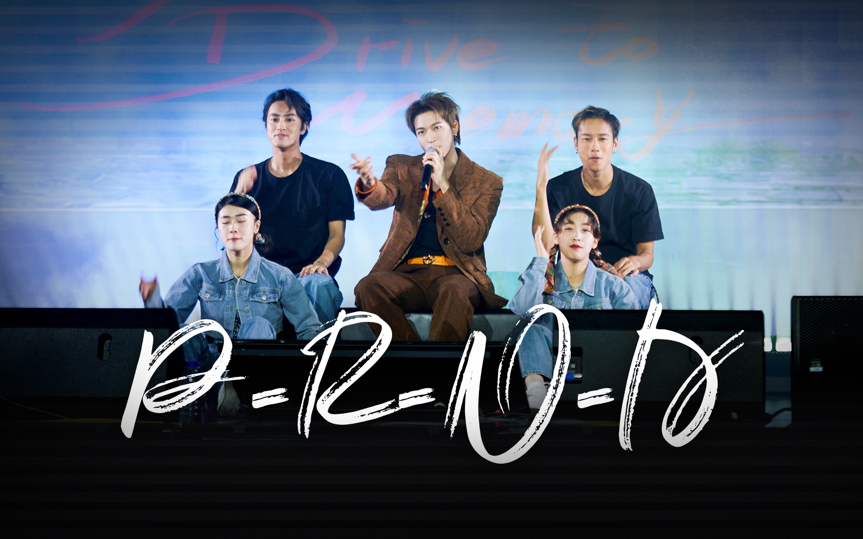 【赞多 ABOUT SANTA】《P-R-N-D》live 感受兜风的chill时光！-赞多SANTA-赞多SANTA-哔哩哔哩视频