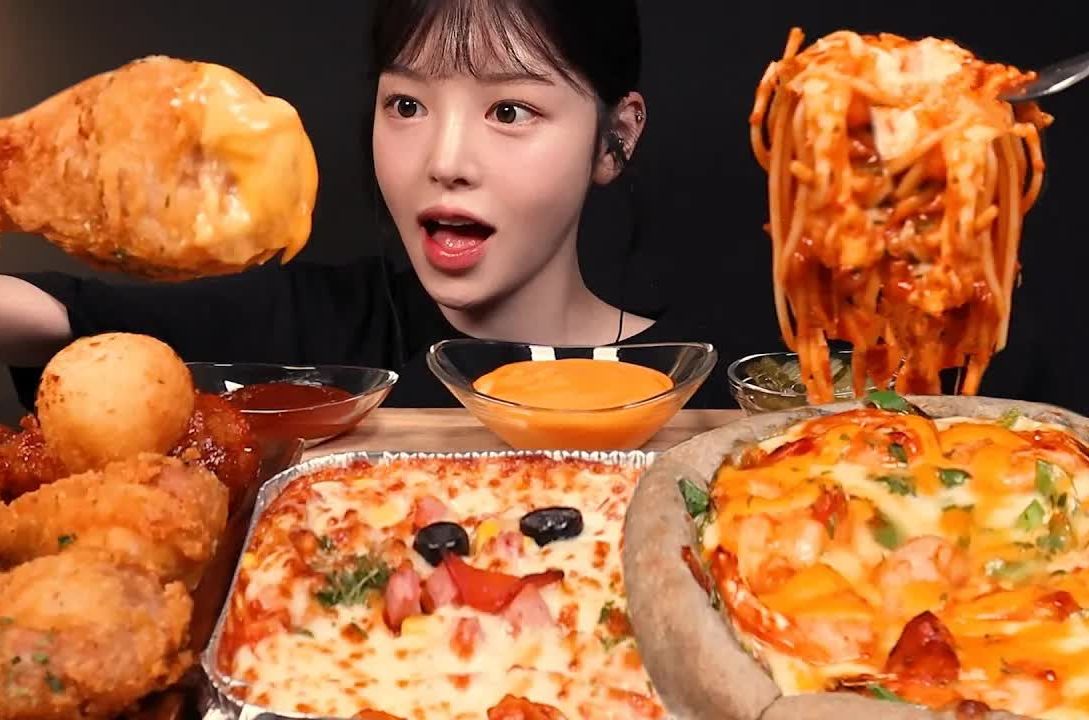 【Boki 中字】披萨和炸鸡套餐还有芝士焗意面！！-BOKI小姐姐-BOKI小姐姐-哔哩哔哩视频